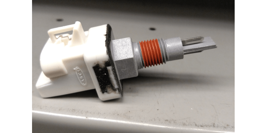 SEND,LOW COOLANT PROBE 1/4" - pierce