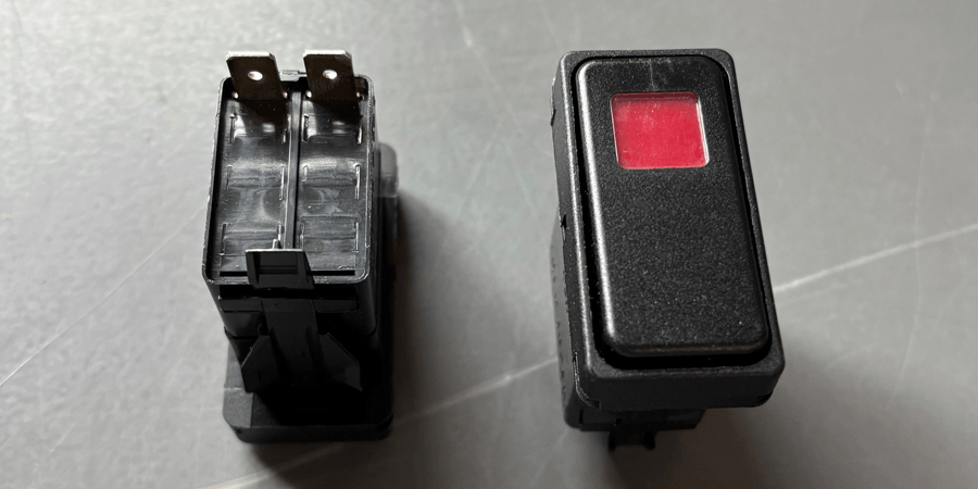 LIGHT,IND,RECT,INCAND,RED - pierce